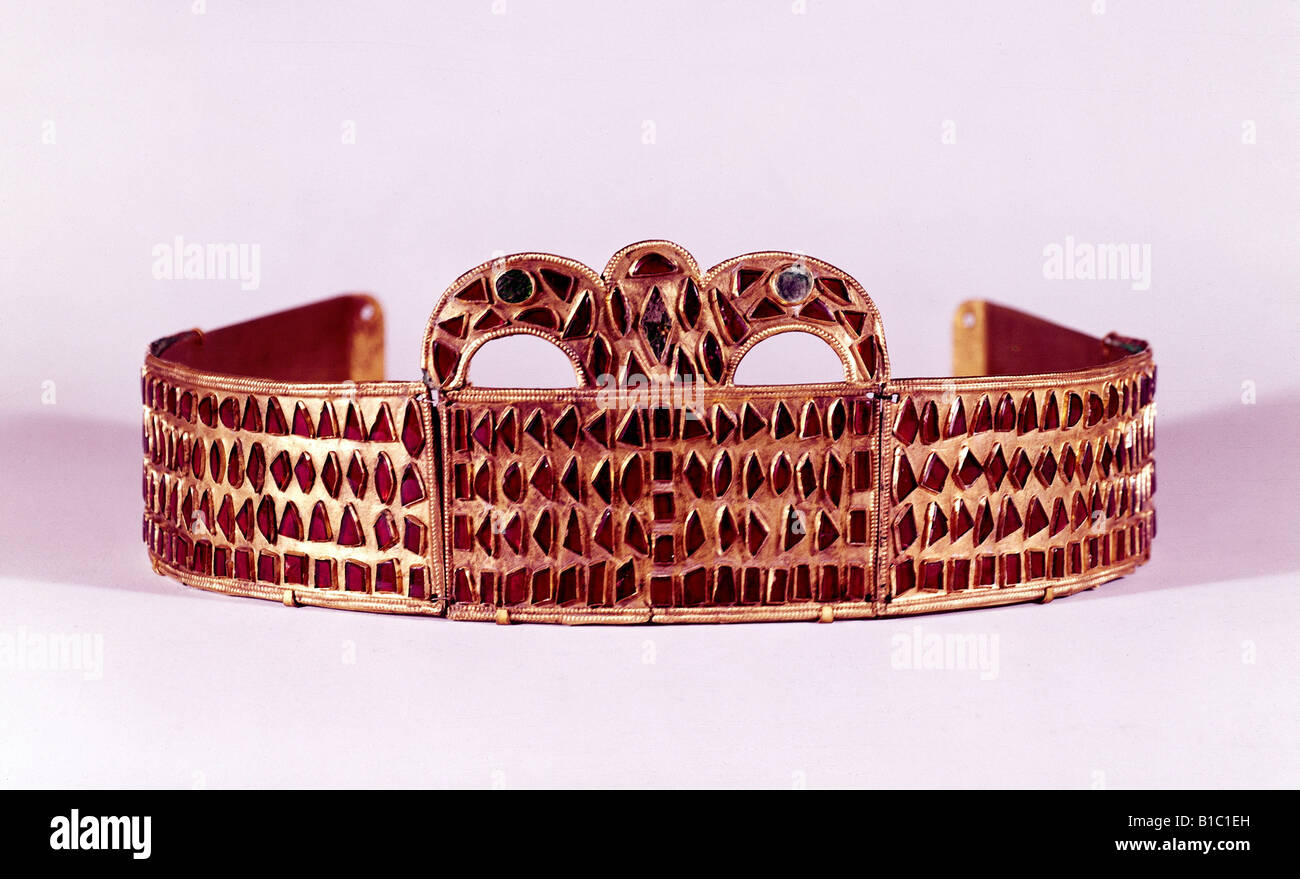 Golden diadem hi-res stock photography and images - Alamy