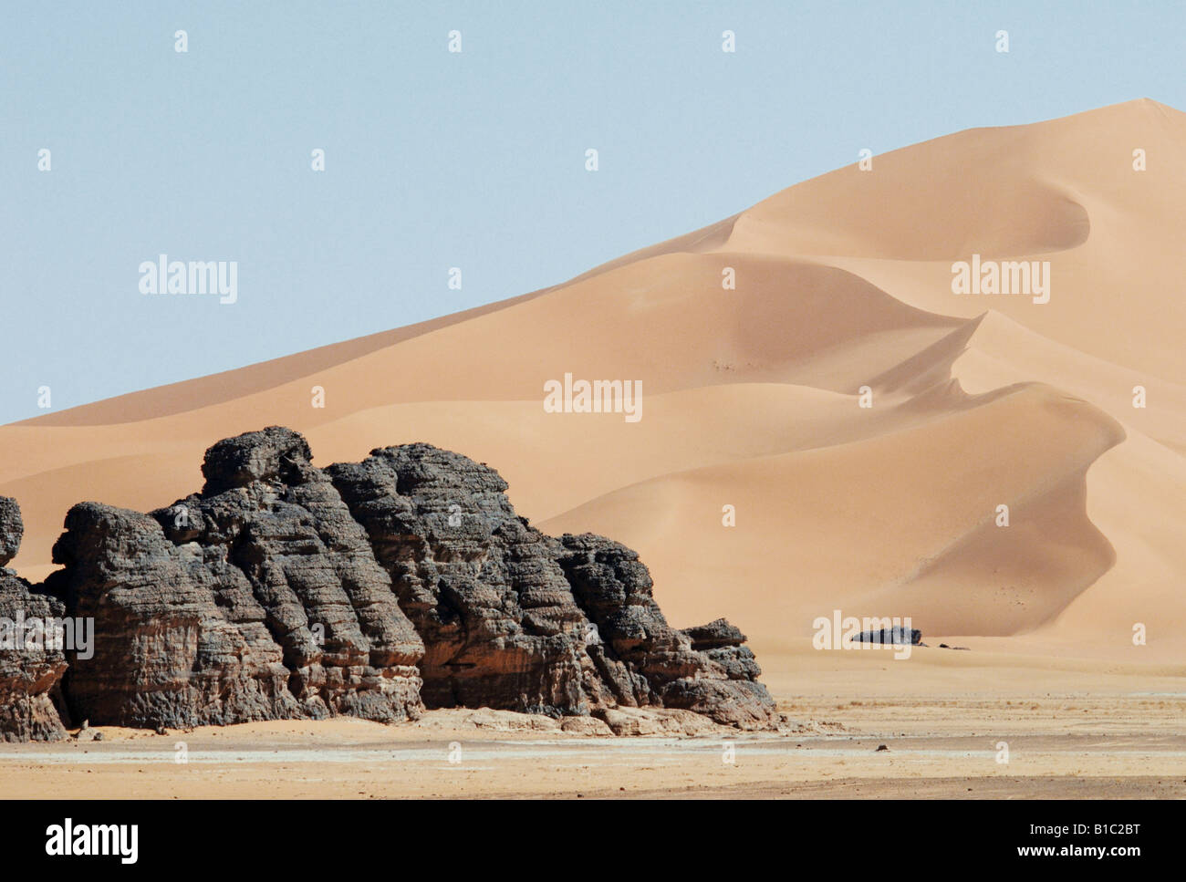 geography / travel, Algeria, landscapes, Tadrart Mountain, dunes of Erg ...