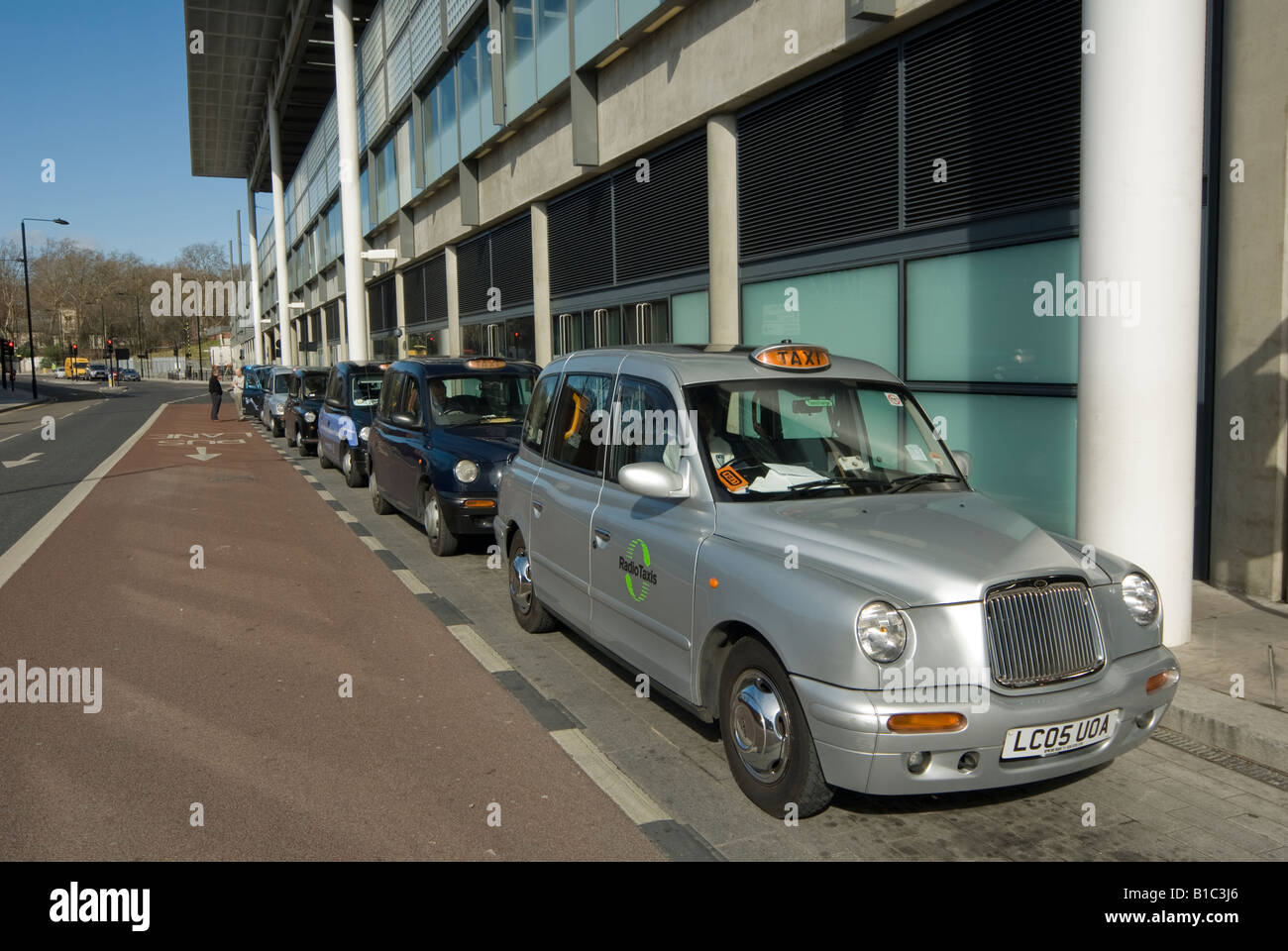 taxis queue at the taxi rank outside st pancras international station ...