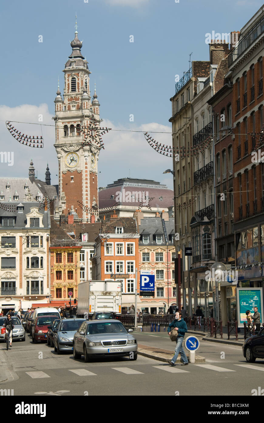 Traffic town centre hi-res stock photography and images - Alamy