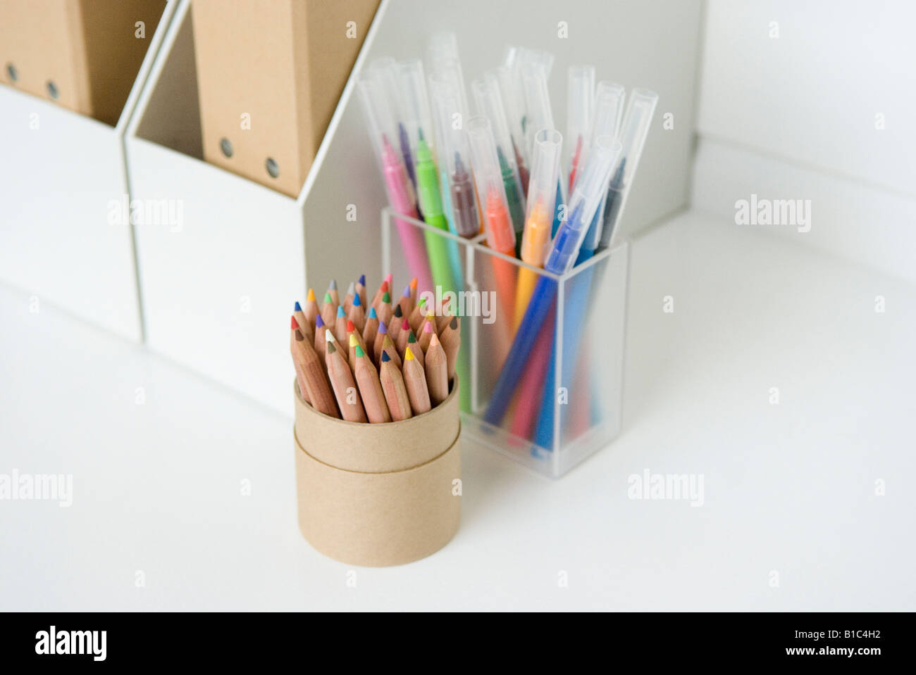 Box color hi-res stock photography and images - Alamy