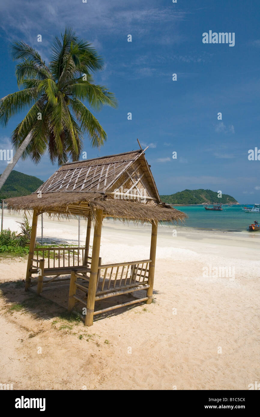 shelter on Thai beach Stock Photo - Alamy