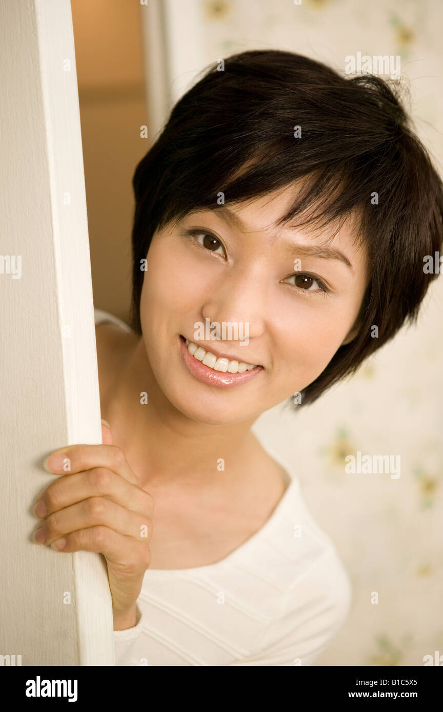 Asian door hi-res stock photography and images - Alamy