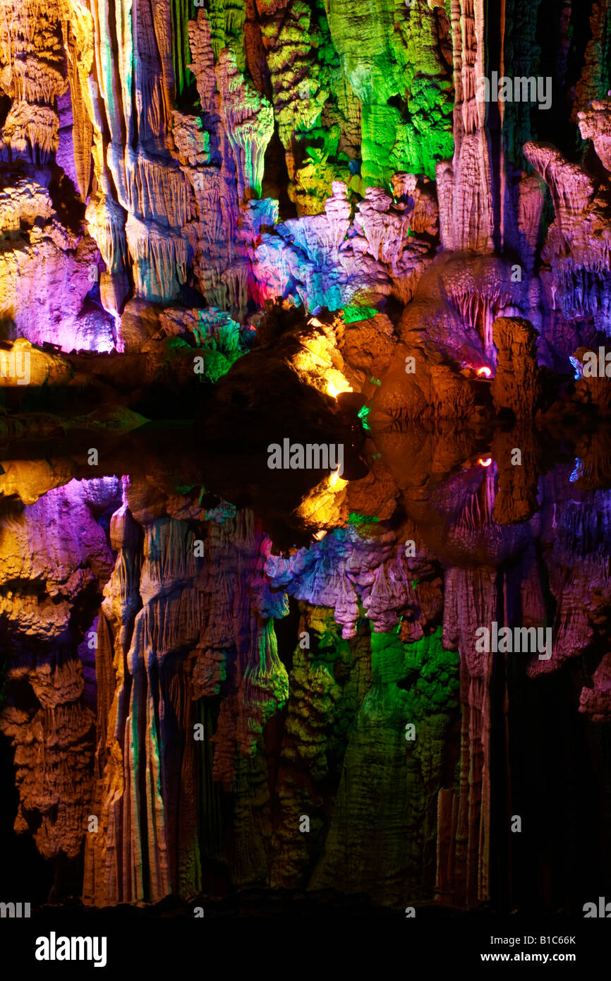 Silver cave guilin hi-res stock photography and images - Alamy