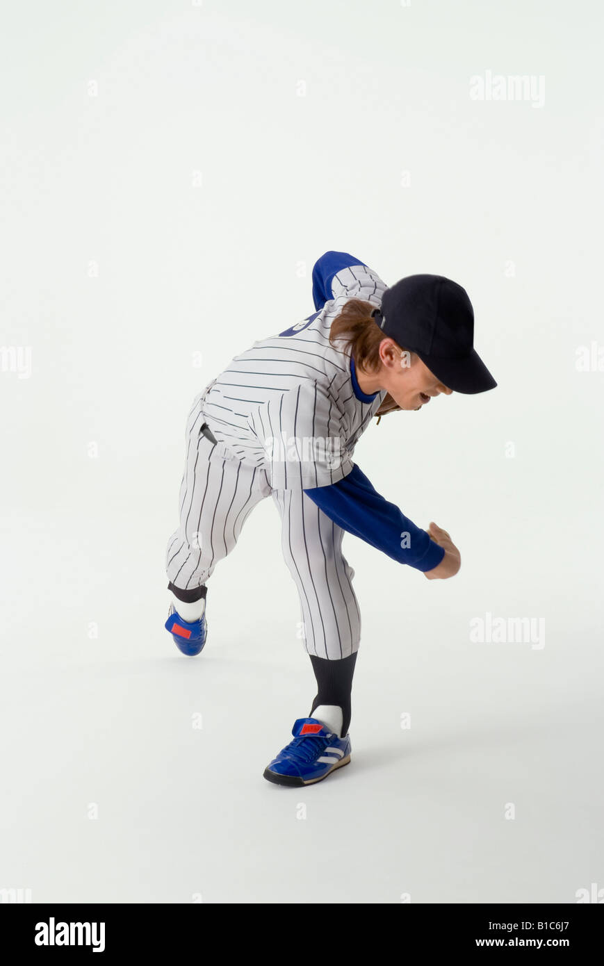 Pitcher throwing a ball Stock Photo - Alamy