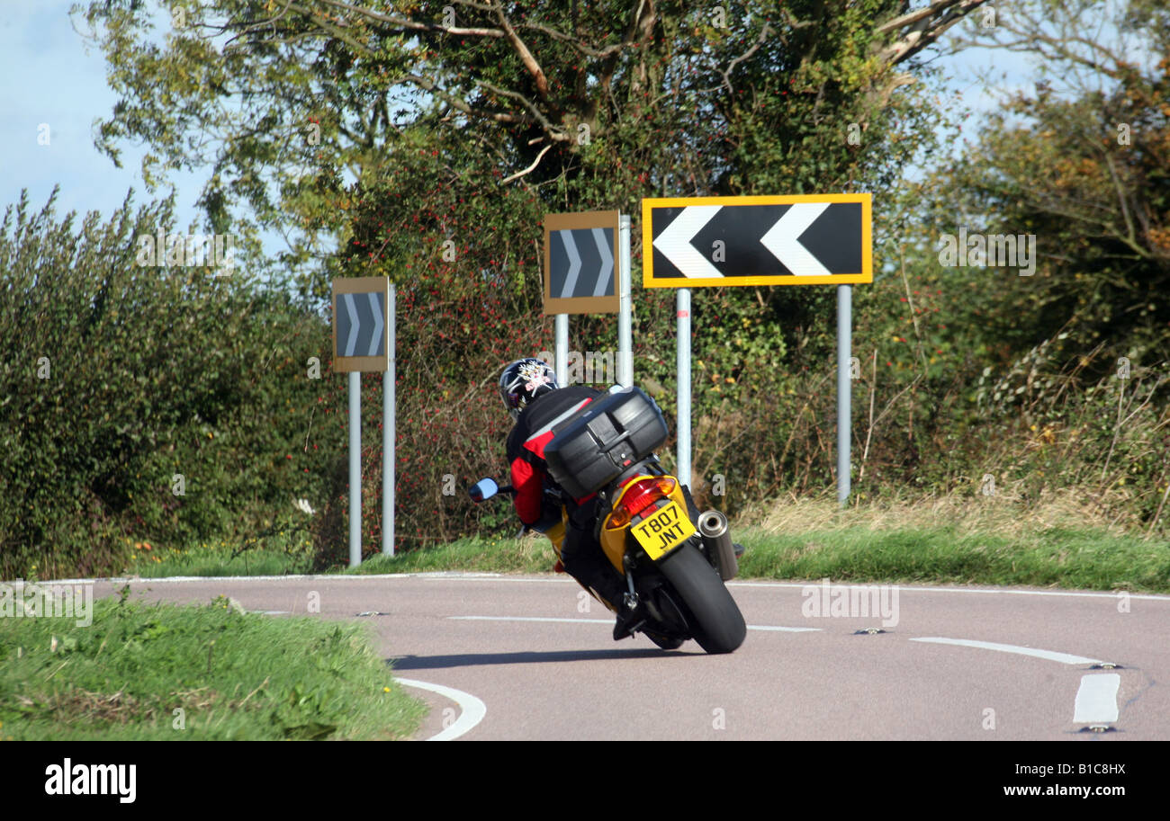 Chevron signs hi-res stock photography and images - Alamy