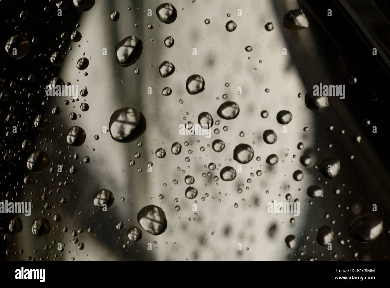 Silver drops hi-res stock photography and images - Alamy