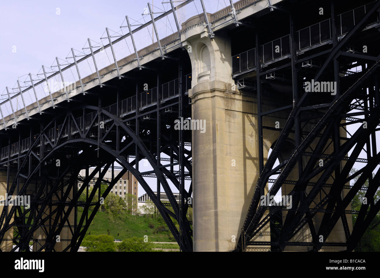 Bloor street viaduct construction hi-res stock photography and images ...