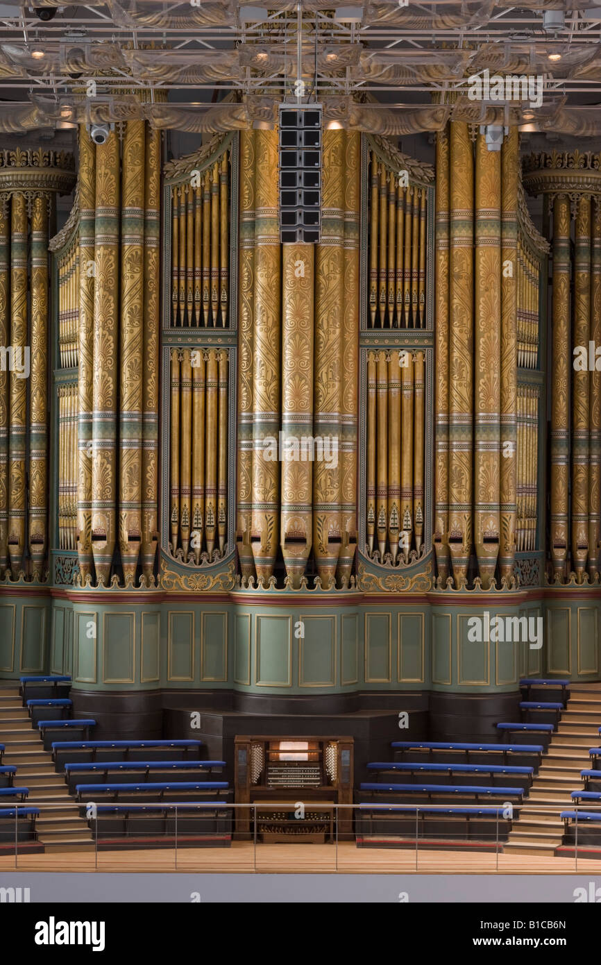 Inside birmingham town hall hi-res stock photography and images - Alamy