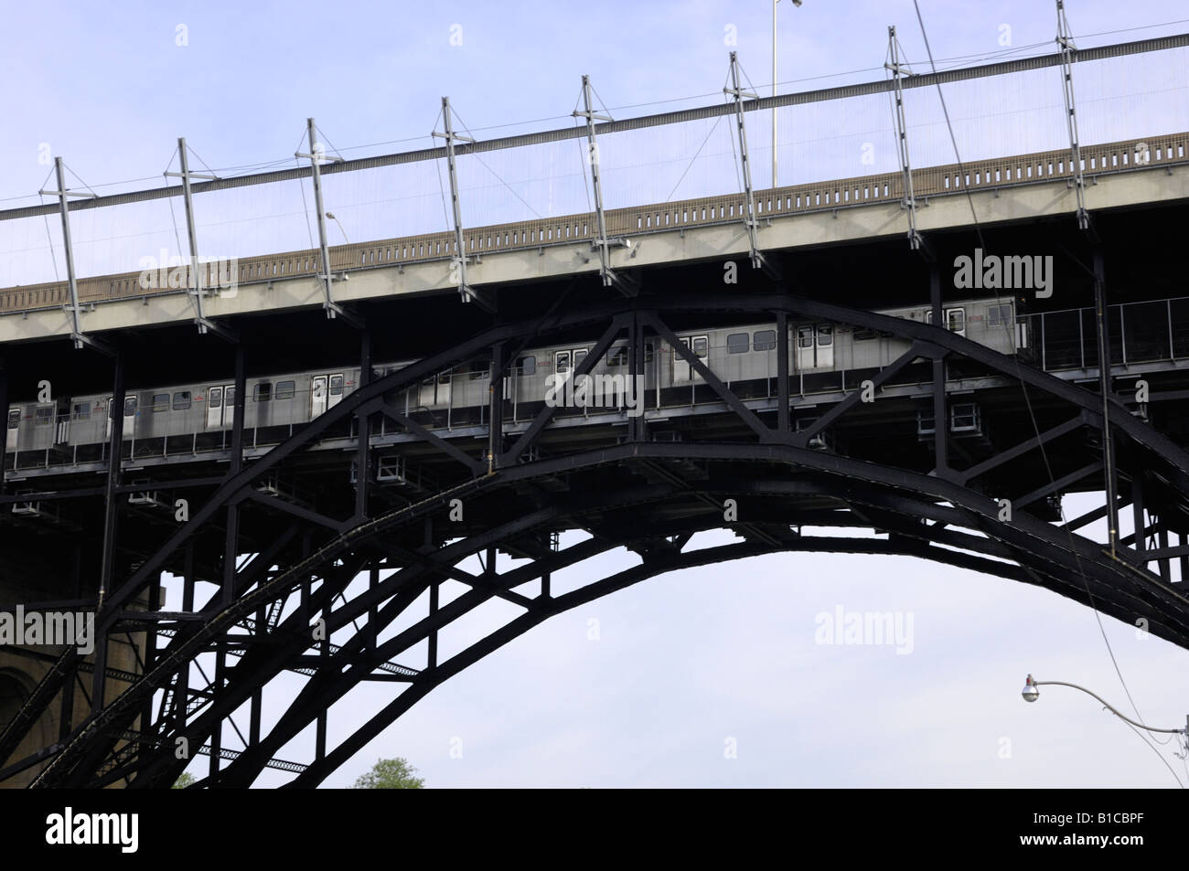 Prince edward viaduct toronto hi-res stock photography and images - Alamy