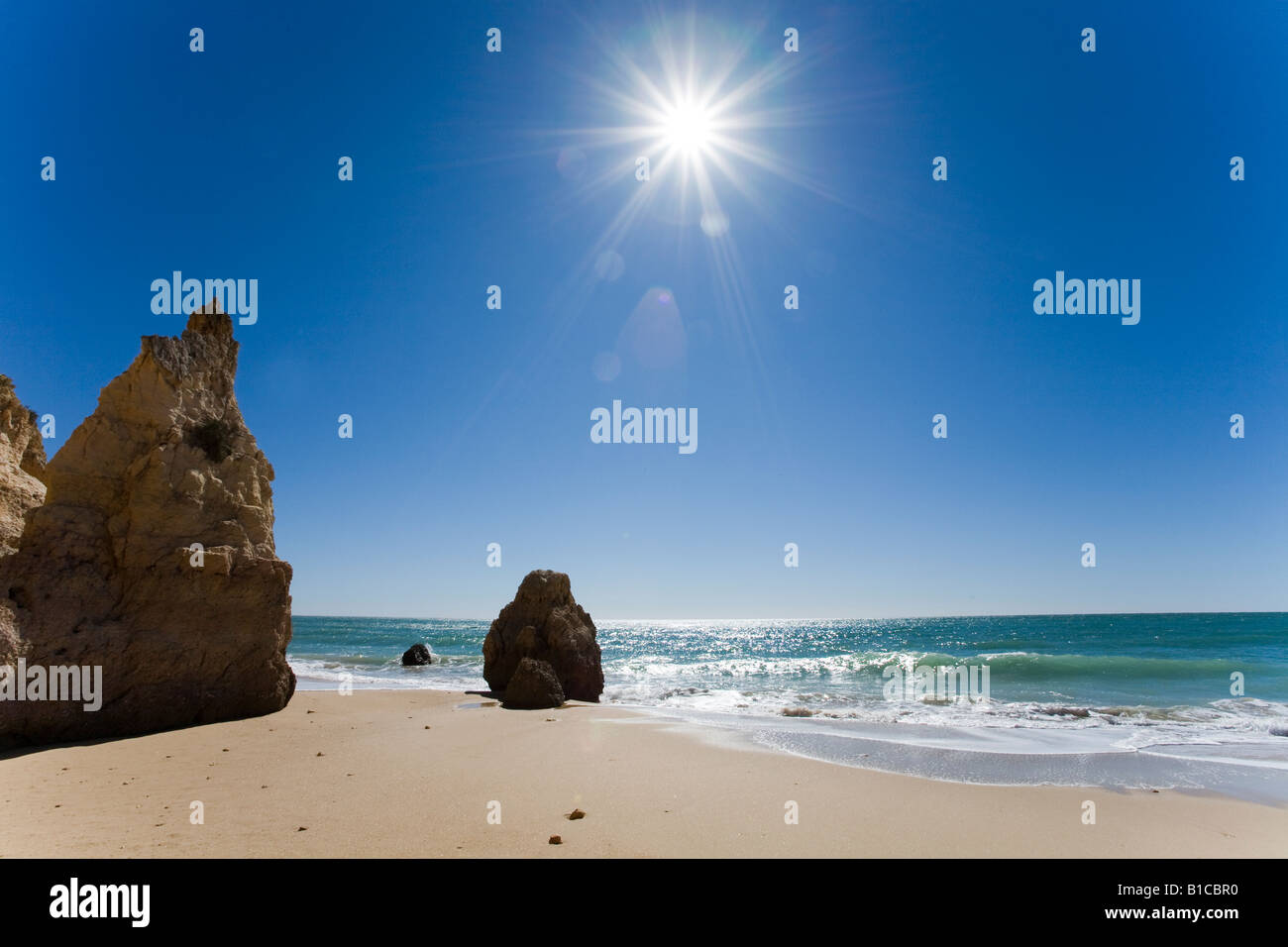 Alvor strand hi-res stock photography and images - Alamy