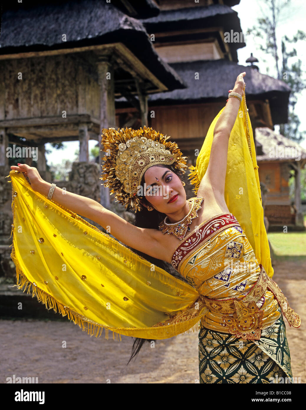 Classical dancer 0677 Hindu Dharma Bali Indonesia Stock Photo - Alamy