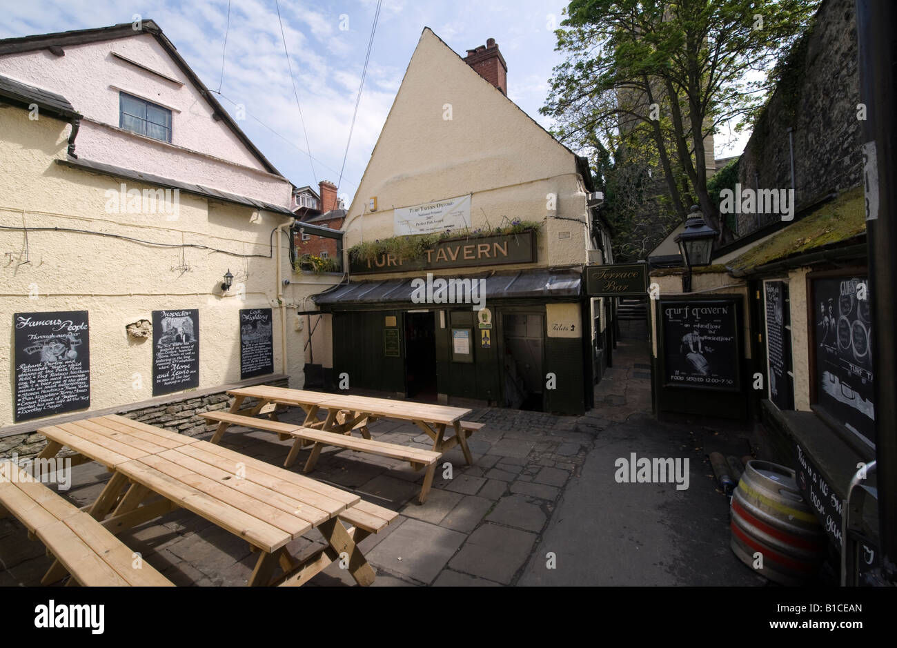 The Turf Tavern Pub, Oxford Stock Photo - Alamy