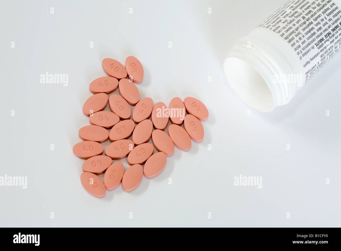 Simvastatin tablets hi-res stock photography and images - Alamy