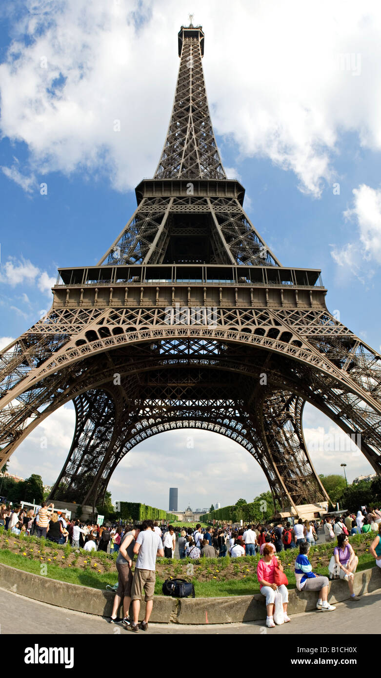 The eiffel tower wide angle hi-res stock photography and images - Alamy