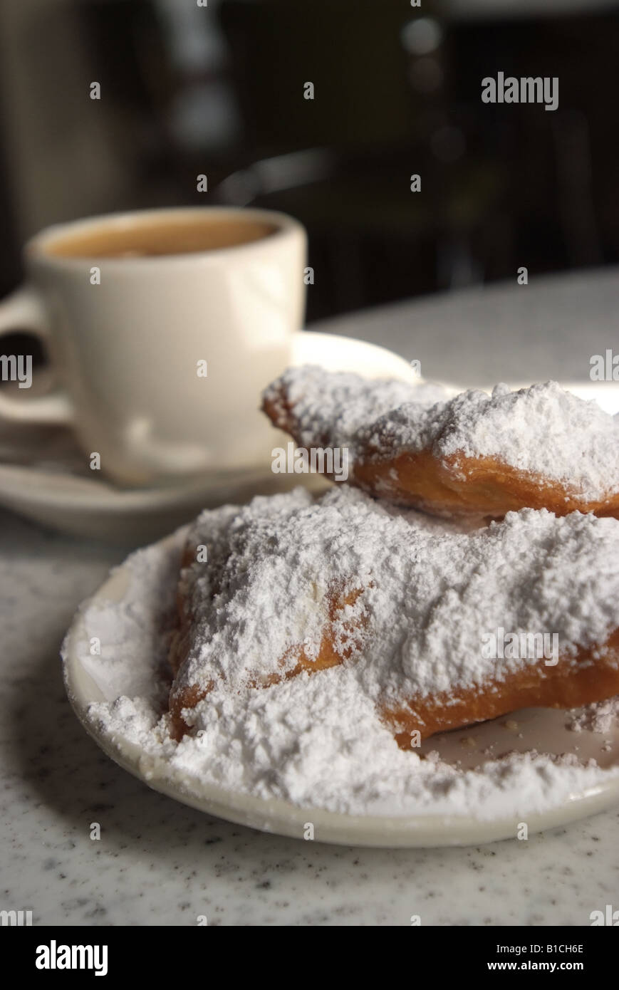 USA Louisiana LA New Orleans post katrina Cafe Du Monde famous for hot ...