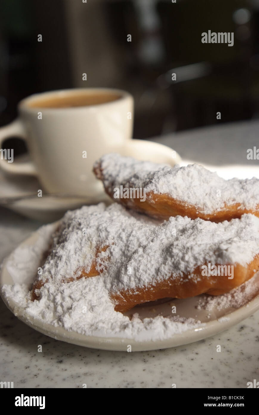 USA Louisiana LA New Orleans post katrina Cafe Du Monde famous for hot ...