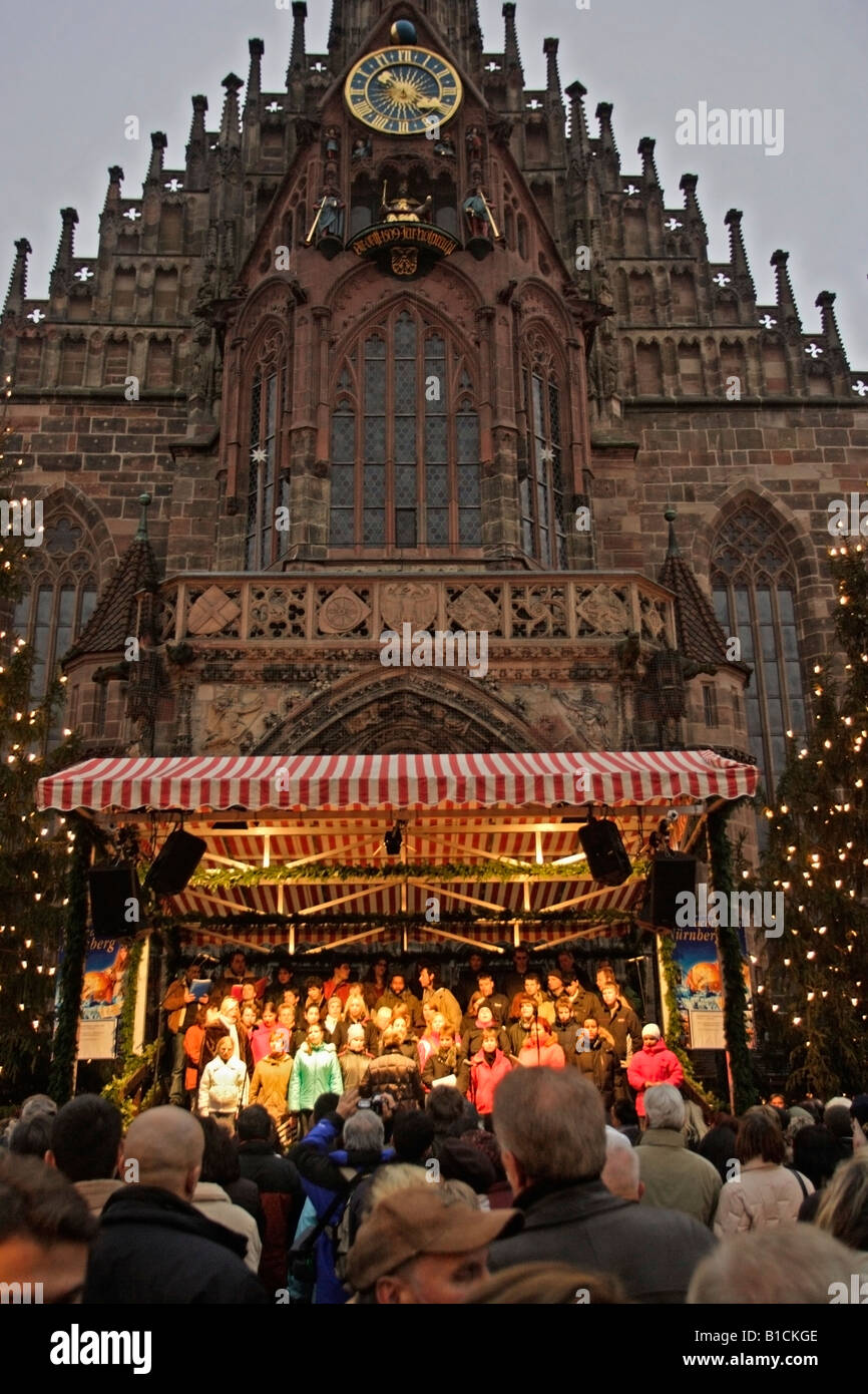 Nuremberg christmas market ornaments hi-res stock photography and ...