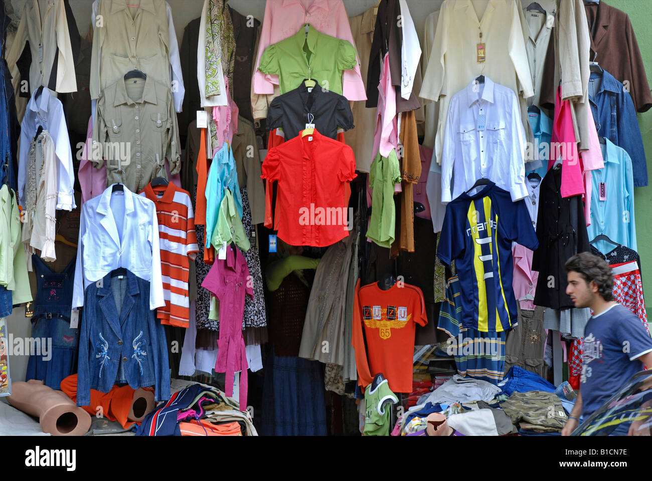 clothes store, Turkey, Anatolia, Yusufeli Stock Photo - Alamy
