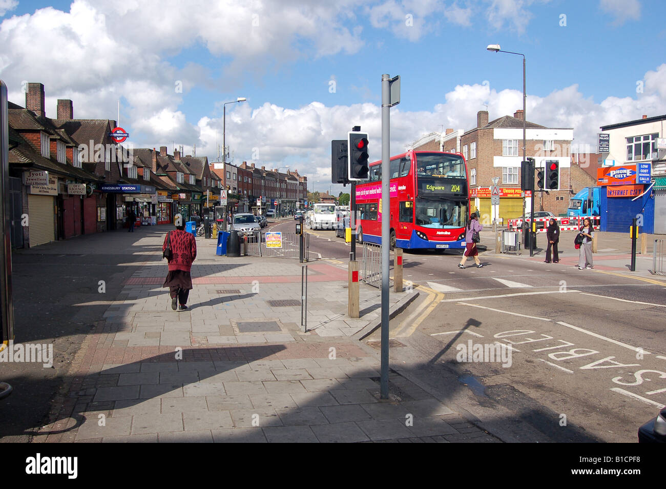 Kingsbury High St, Kingsbury, London, England Stock Photo - Alamy