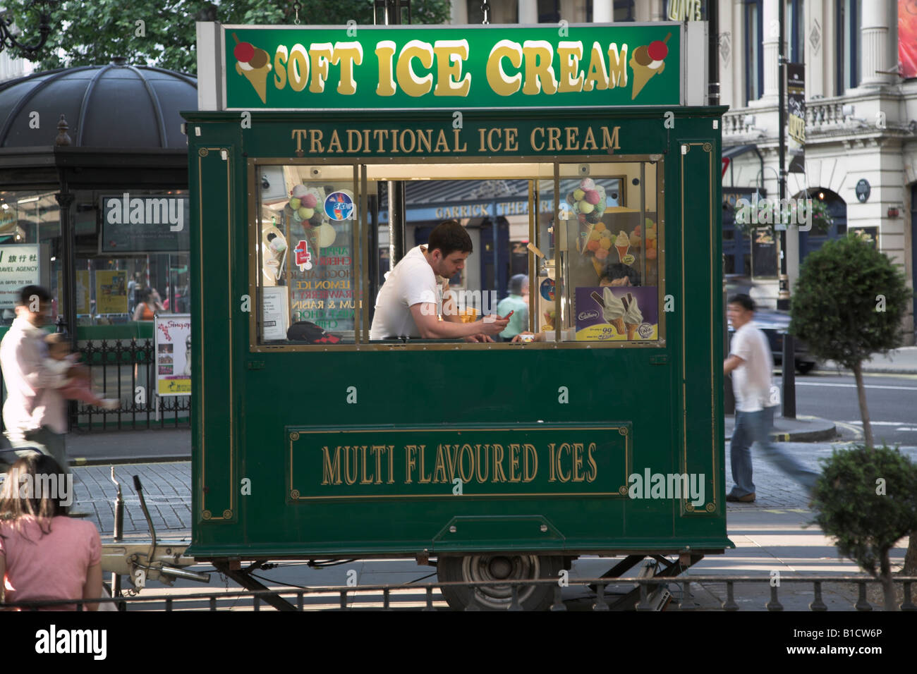 Ice cream booth hi-res stock photography and images - Alamy