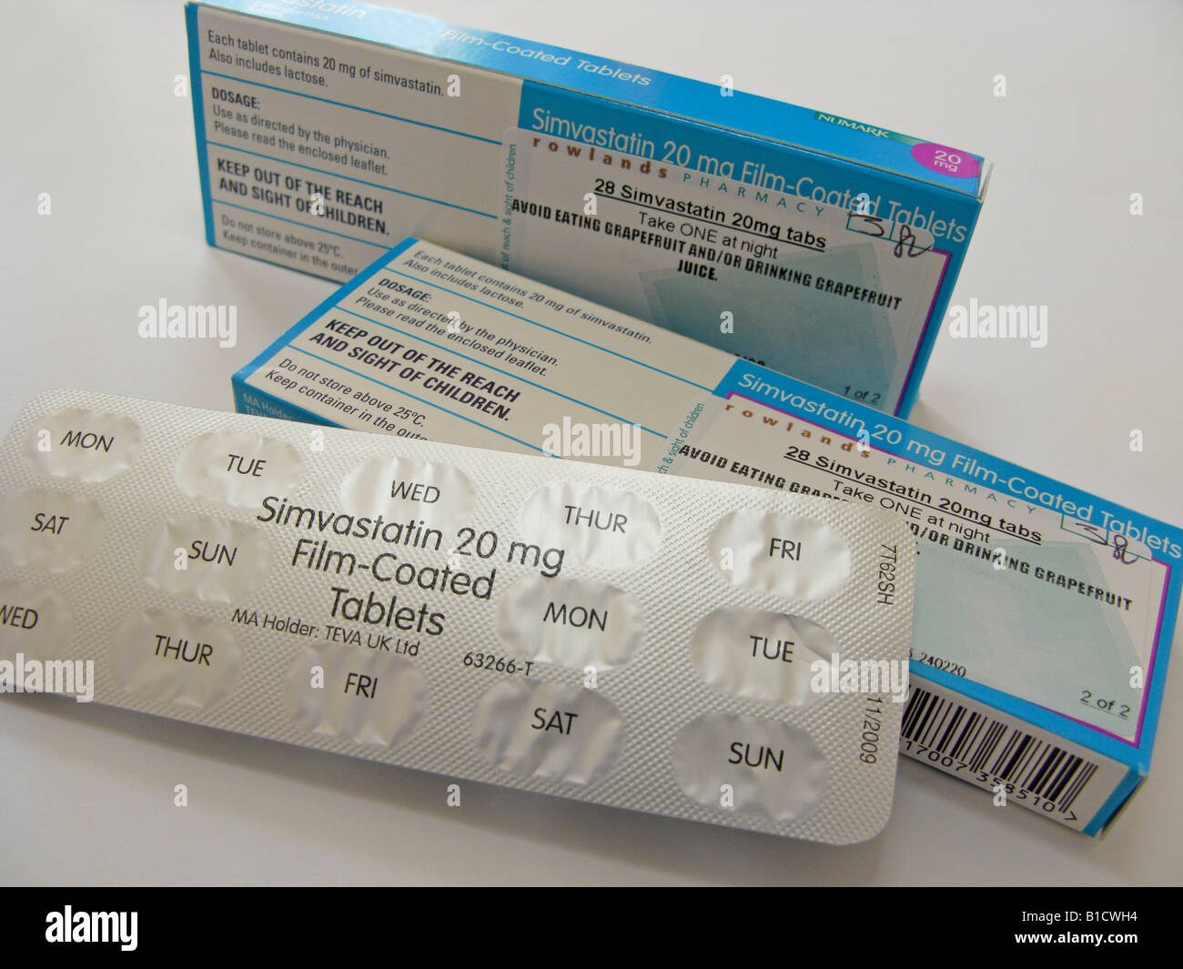 Simvastatin tablets drugs that reduces the amount of cholesterol ...