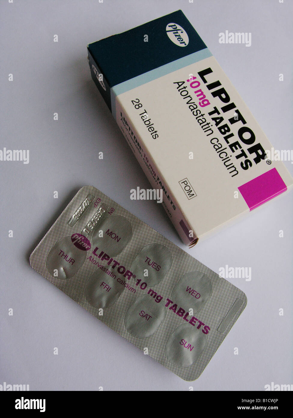 Lipitor tablets known as statins atorvastatin calcium trihydrate lipid ...