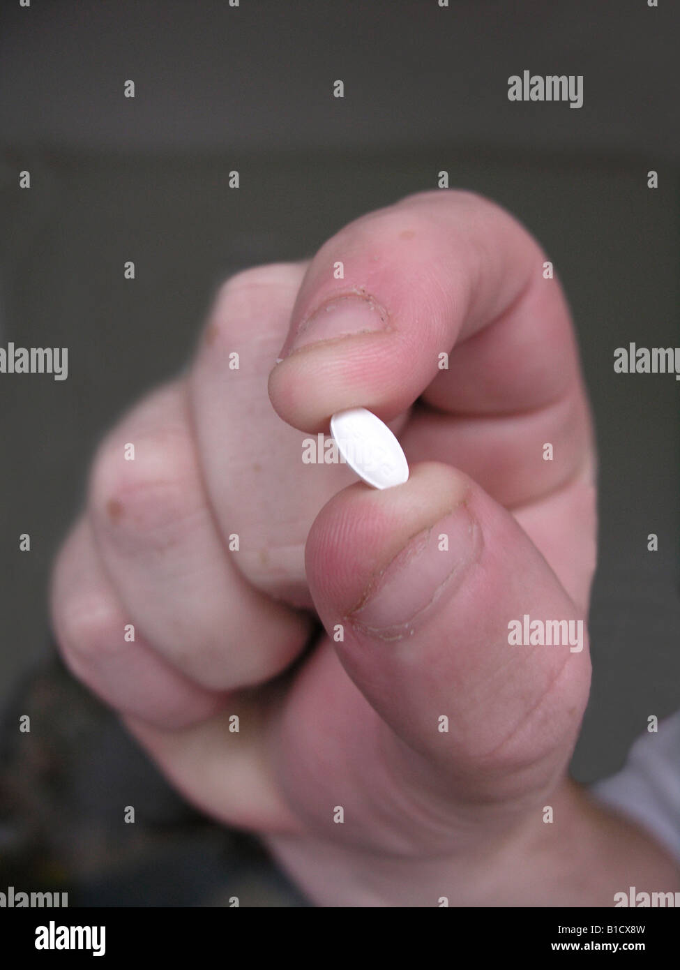 Lipitor tablets known as statins atorvastatin calcium trihydrate lipid ...