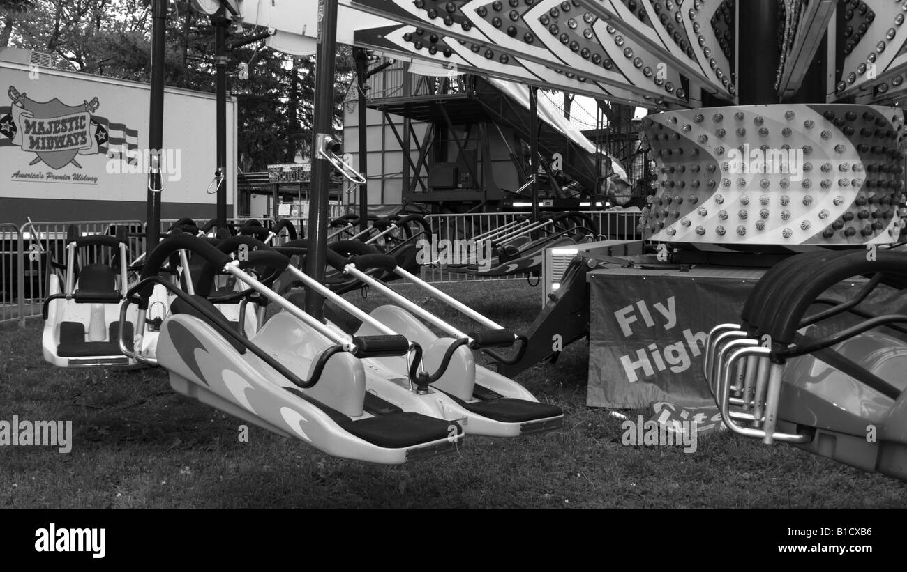 Fair ride at rest Stock Photo - Alamy