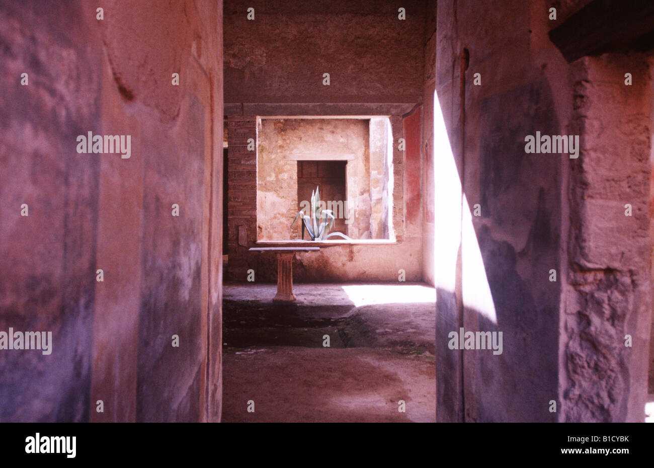 Visiting pompeii hi-res stock photography and images - Alamy