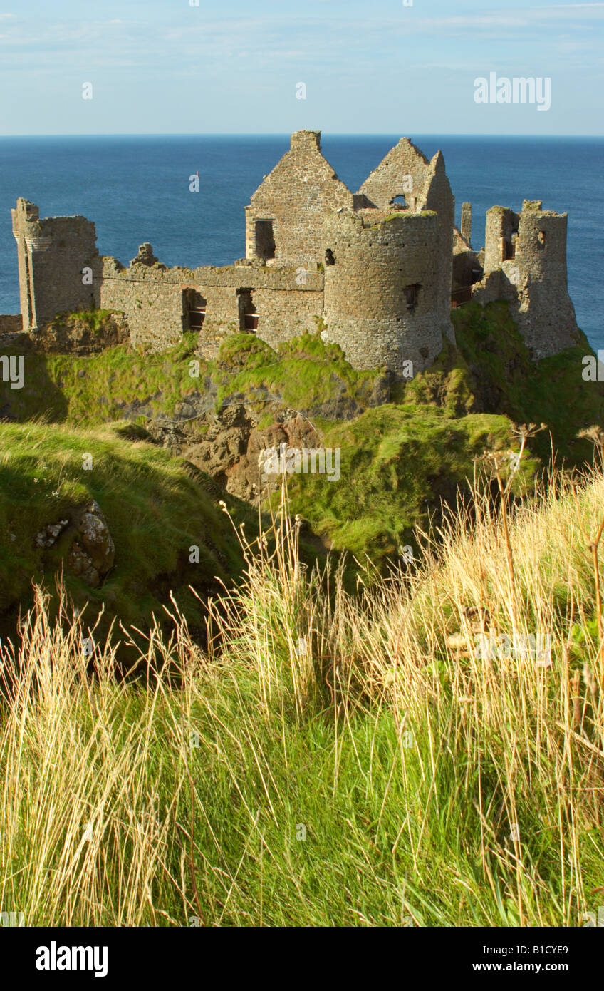 Dunluce castle giants causeway hi-res stock photography and images - Alamy