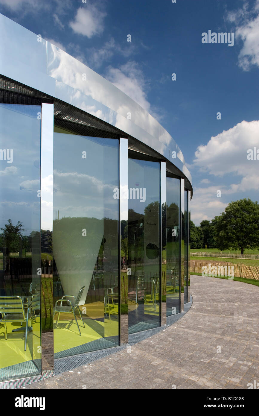 Reigate cafe hi-res stock photography and images - Alamy