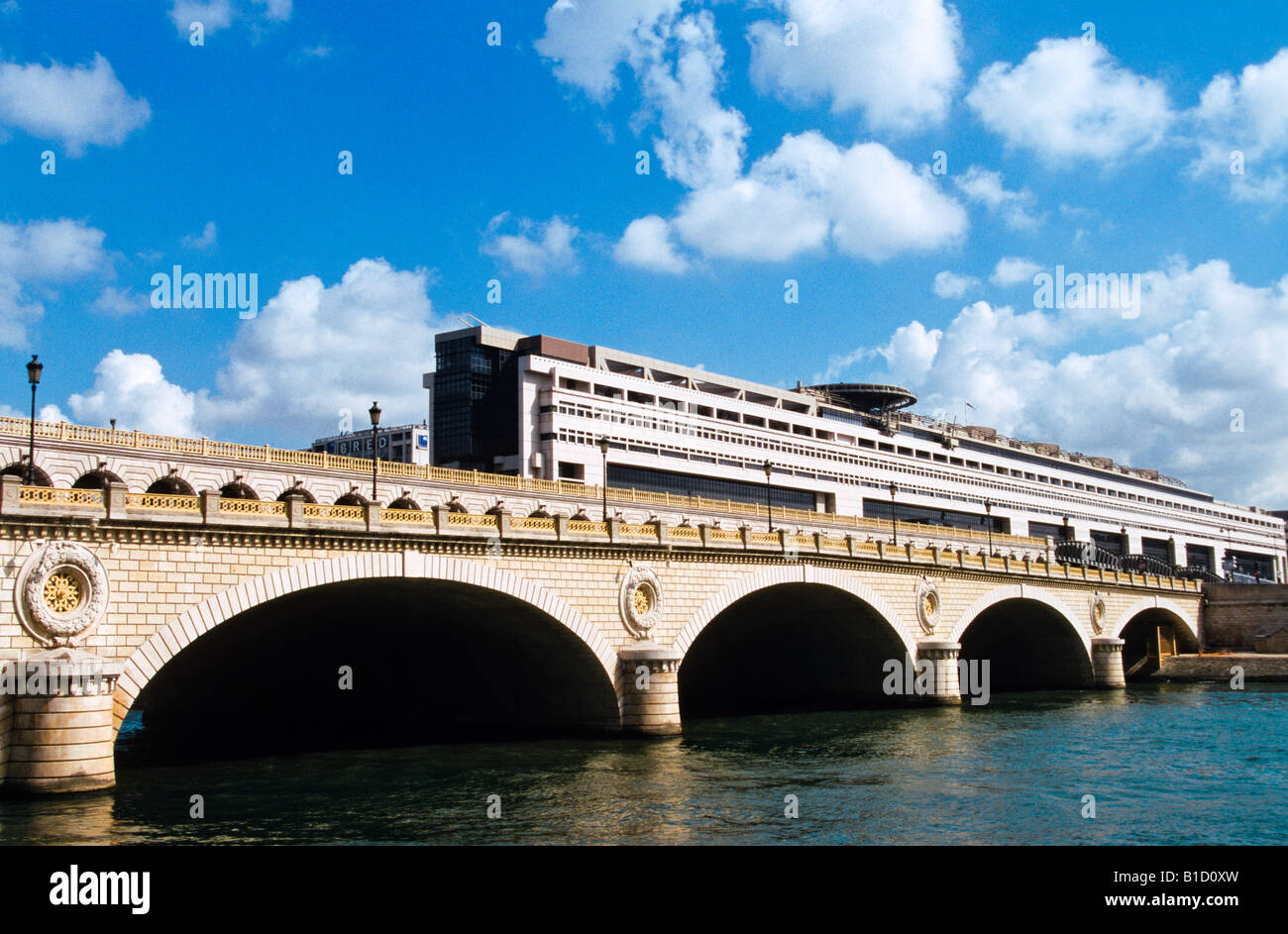 MINISTRY BUILDING BERCY PARIS FRANCE Stock Photo - Alamy