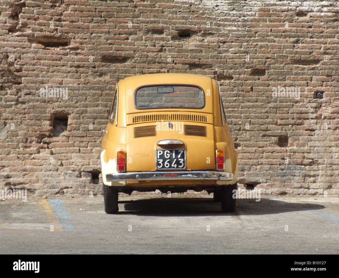 old fiat 500 car in street in perugia, umbria Stock Photo - Alamy