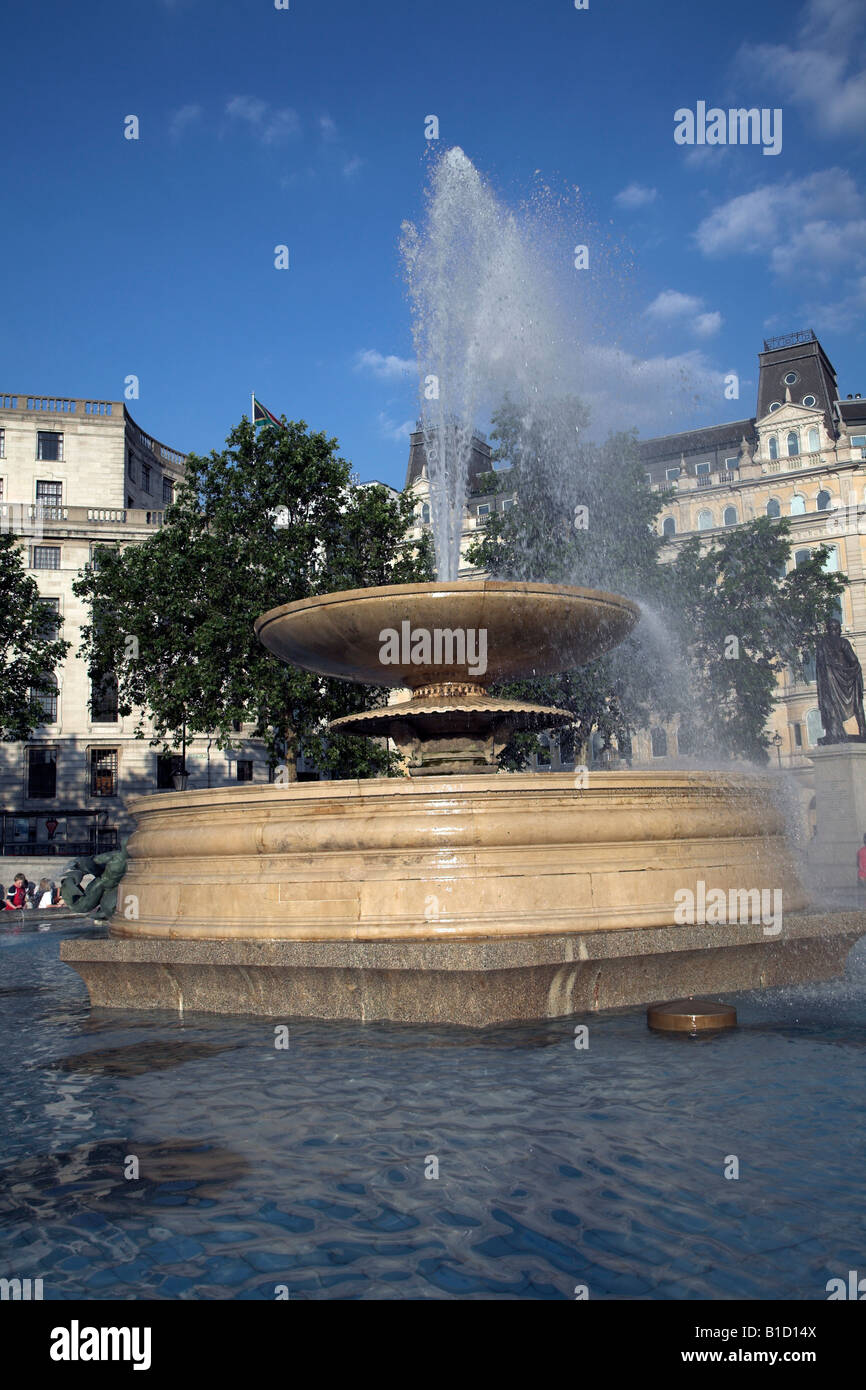 Water Fountain Trafalgar Square, London, England Stock Photo - Alamy