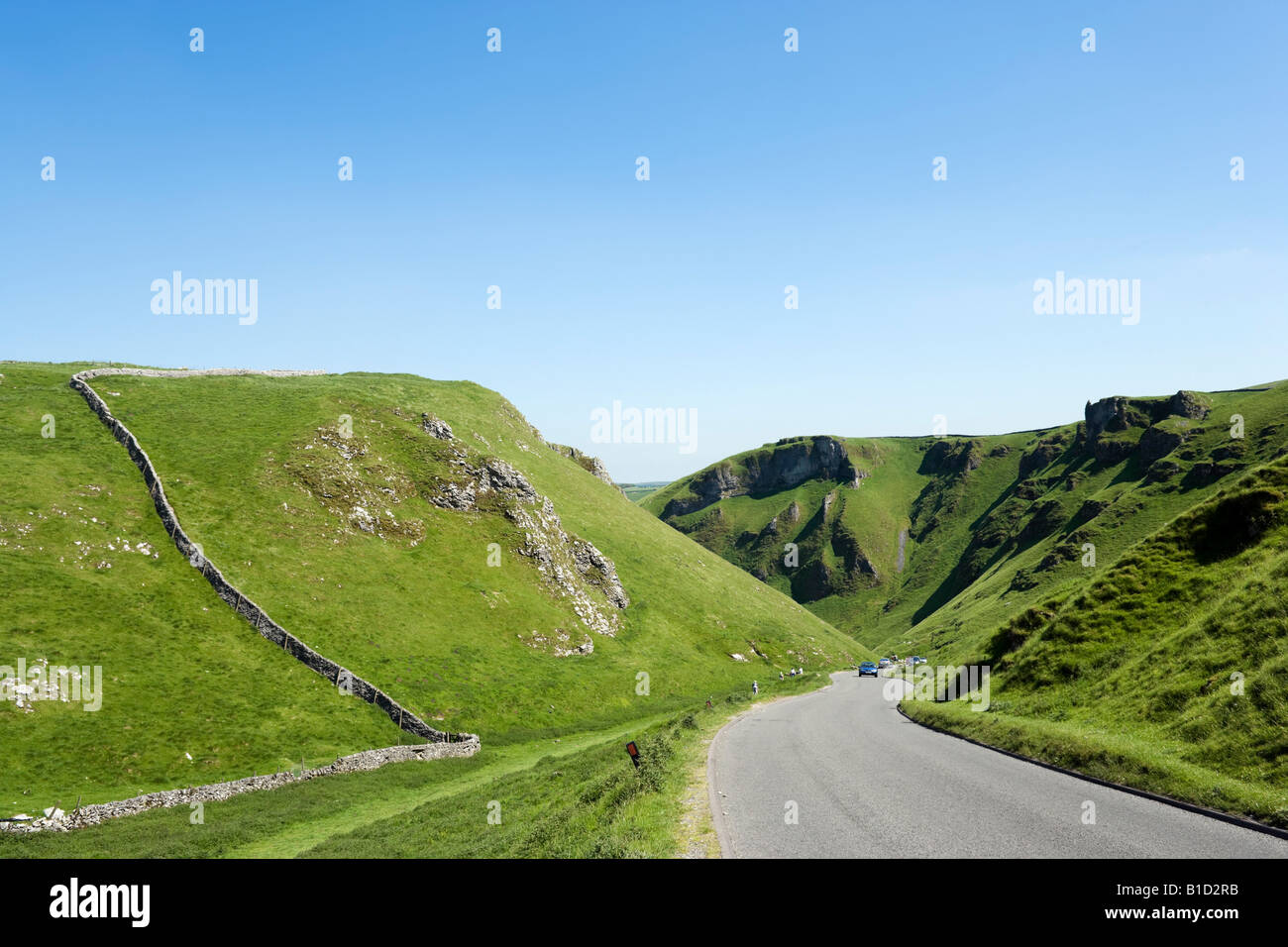 Country Road at Winnats Pass near Castleton, Peak District, Derbyshire ...
