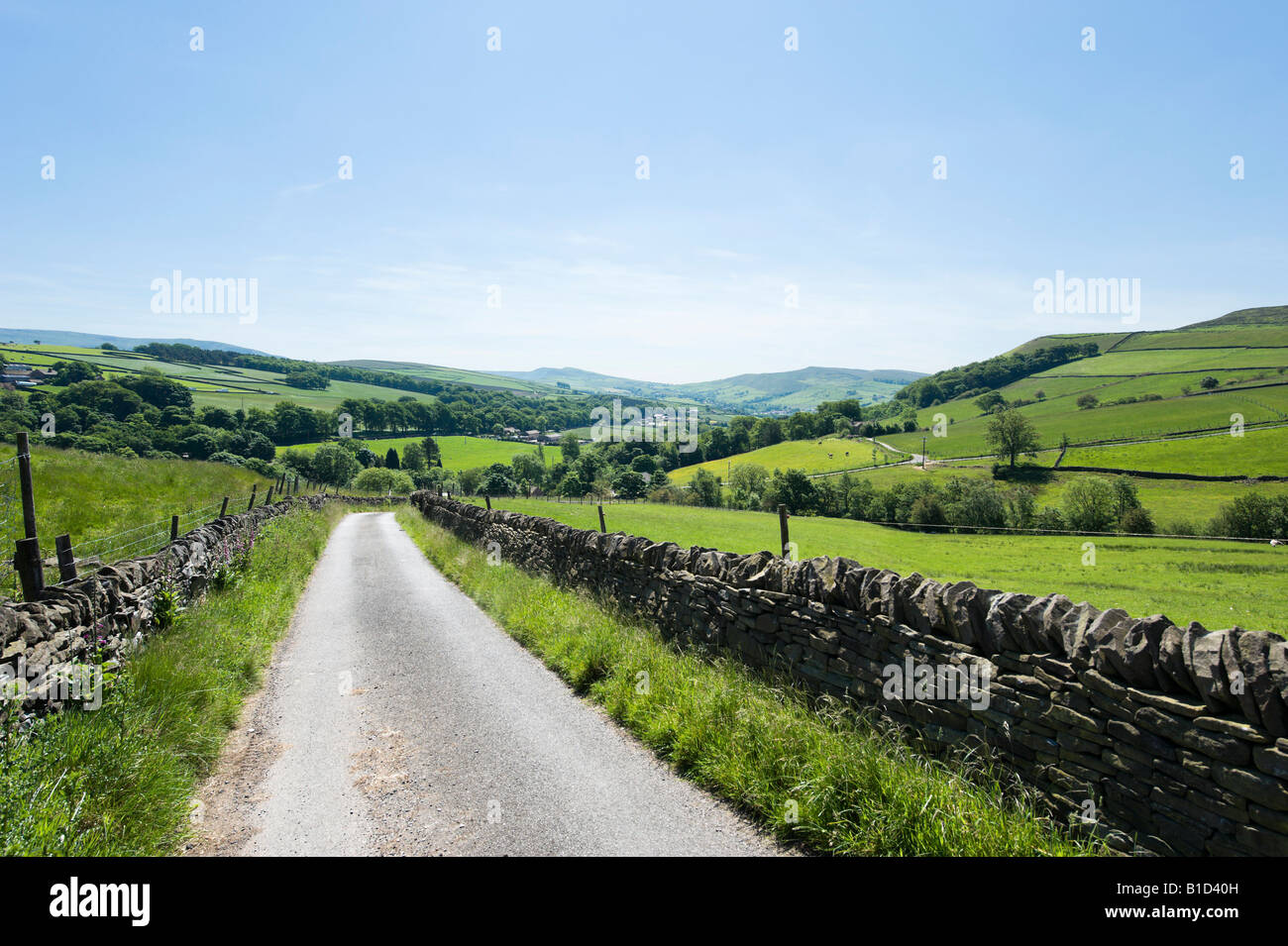 English country lane hi-res stock photography and images - Alamy