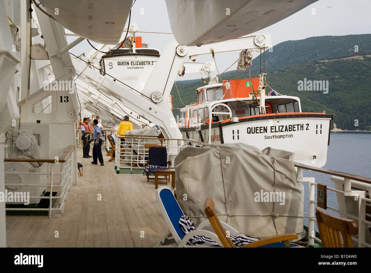 Cunard QE2 ships tender being recovered onto the ship Stock Photo - Alamy