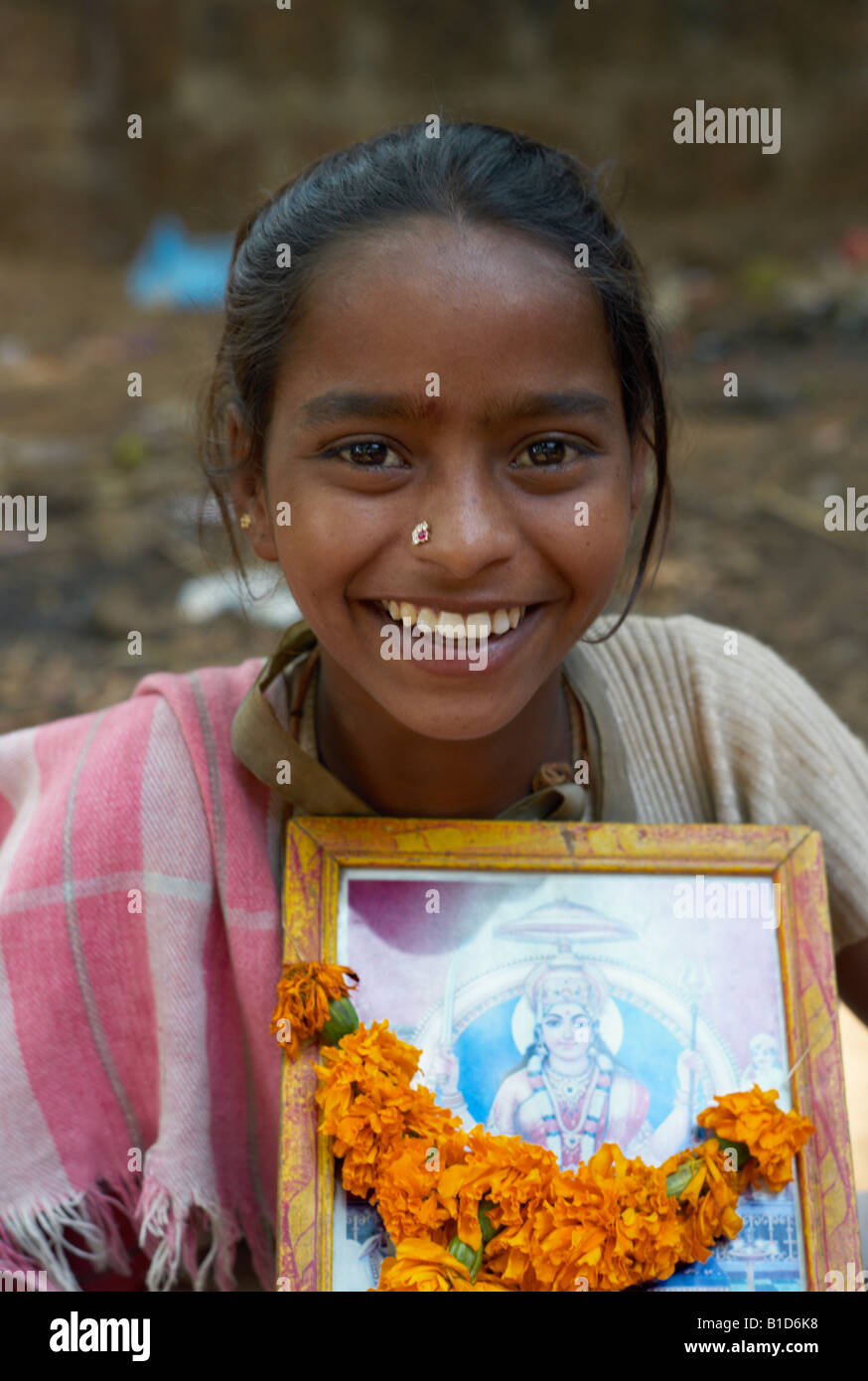 Goa street kid girl Stock Photo - Alamy