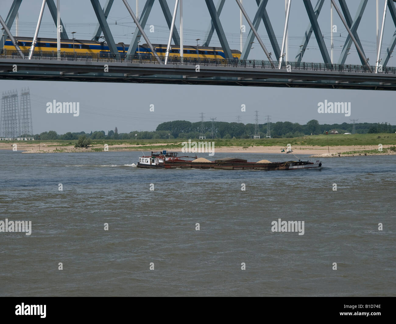 the bridge Snelbinder over the river Rhine in Nijmegen railwaybridge ...