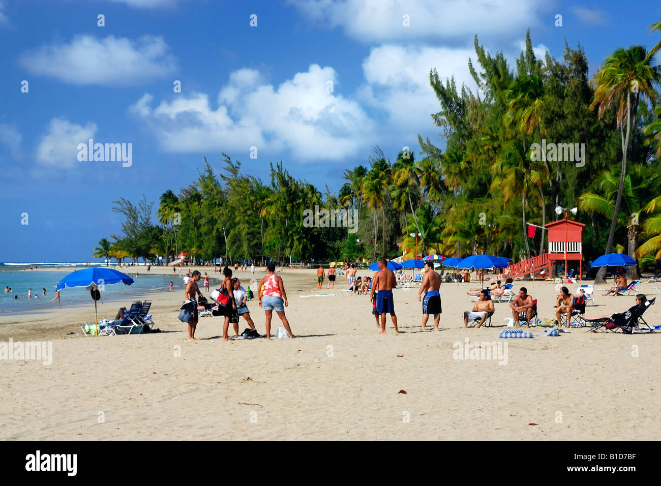 People enjoy a beautiful afternoon at the Luquillo Beach (Balneario ...