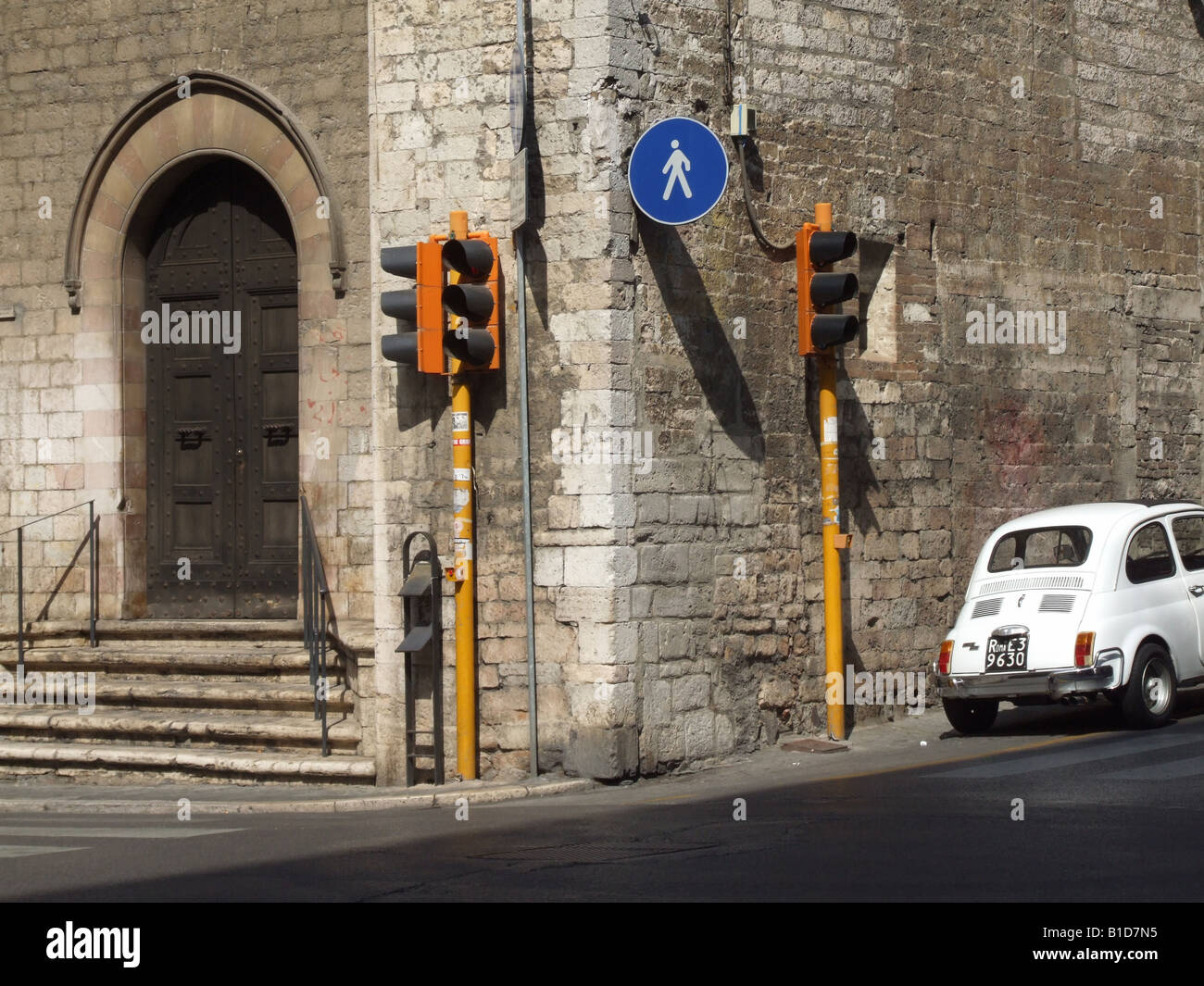 old fiat 500 car in street in perugia, umbria Stock Photo - Alamy
