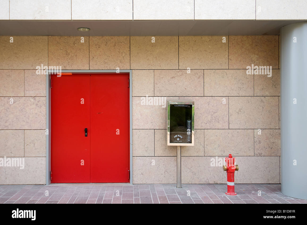 Fire escape building architecture hi-res stock photography and images ...