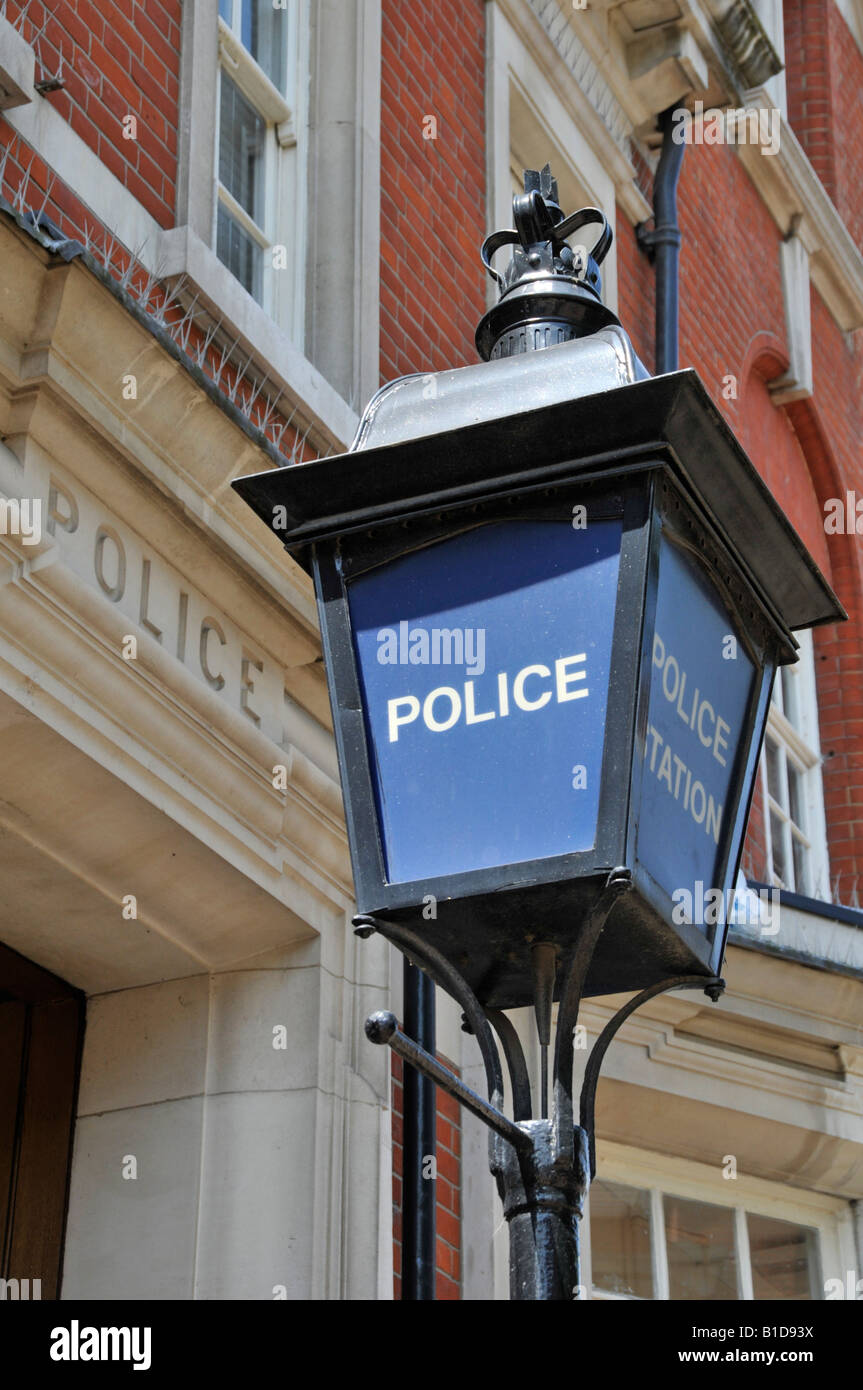 Police lamp post hi-res stock photography and images - Alamy