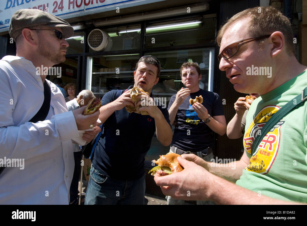 Brick Lane Beigel Bake Sunday morning Stock Photo - Alamy