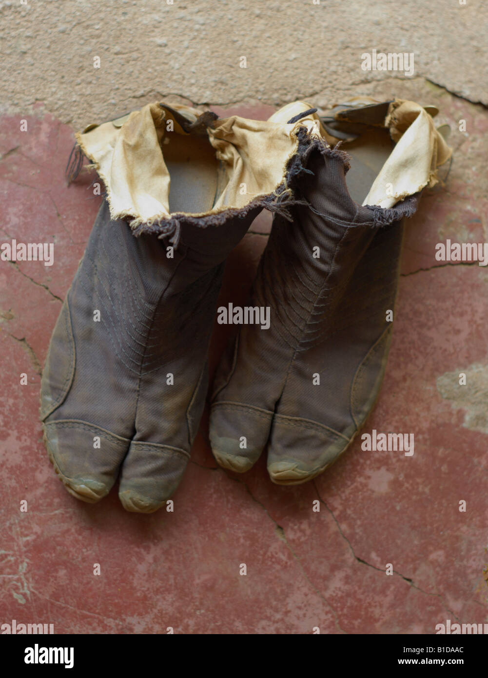 Scruffy shoes hi-res stock photography and images - Alamy
