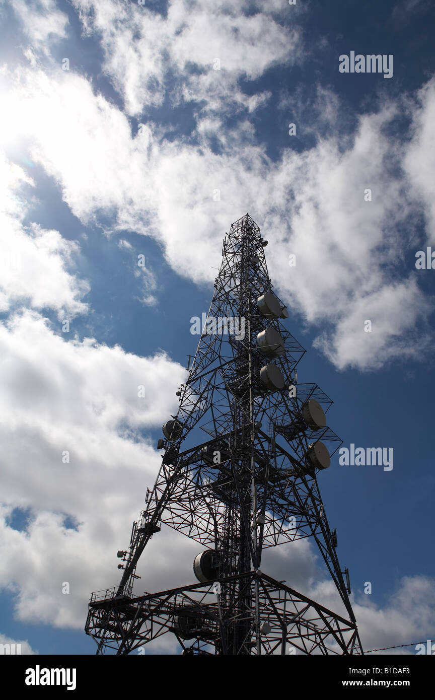 Mast transmitter hi-res stock photography and images - Alamy