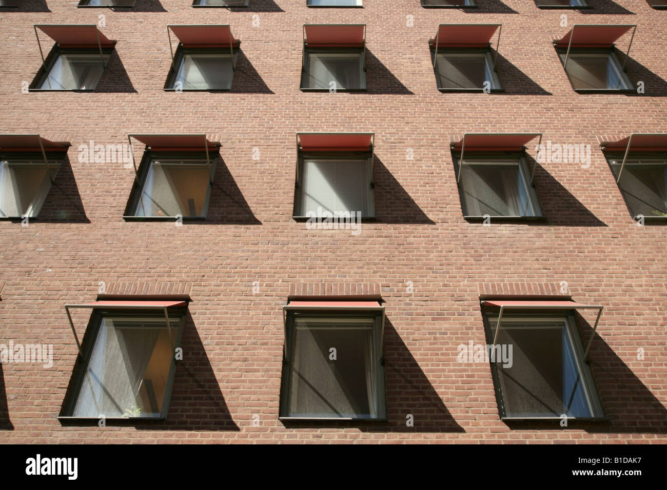 Bland Facade High Resolution Stock Photography and Images - Alamy