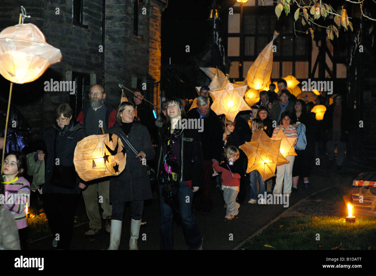 Lantern Procession Machynlleth Festival of Light Stock Photo - Alamy