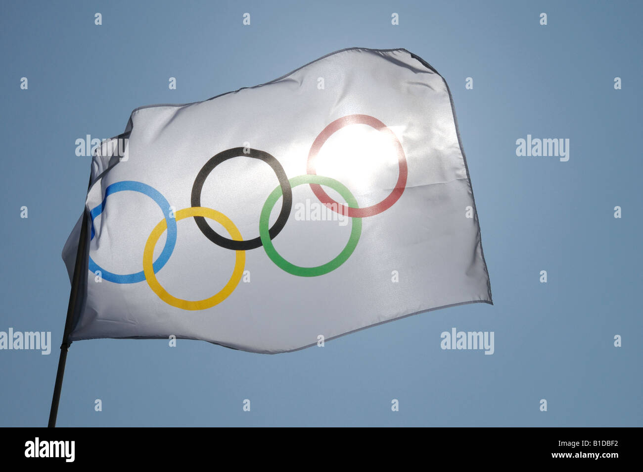 Olympic logo flag hi-res stock photography and images - Alamy